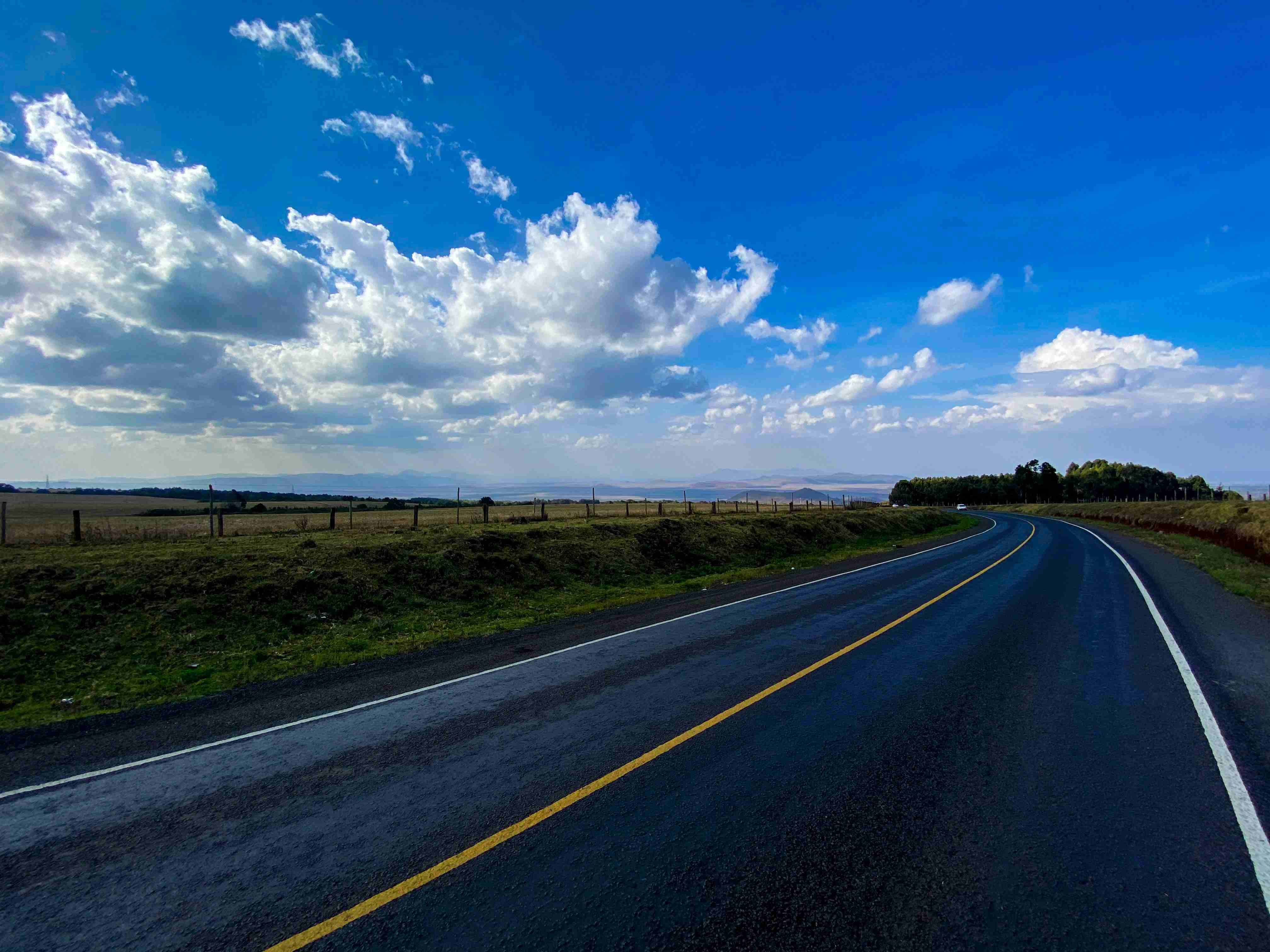 Driving in Kenya: 2024 Ultimate Kenya Driver's Guide