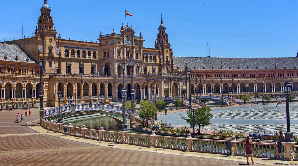 🚗2024 Best Spain Driving guide - Learn The Rules and Tips Now