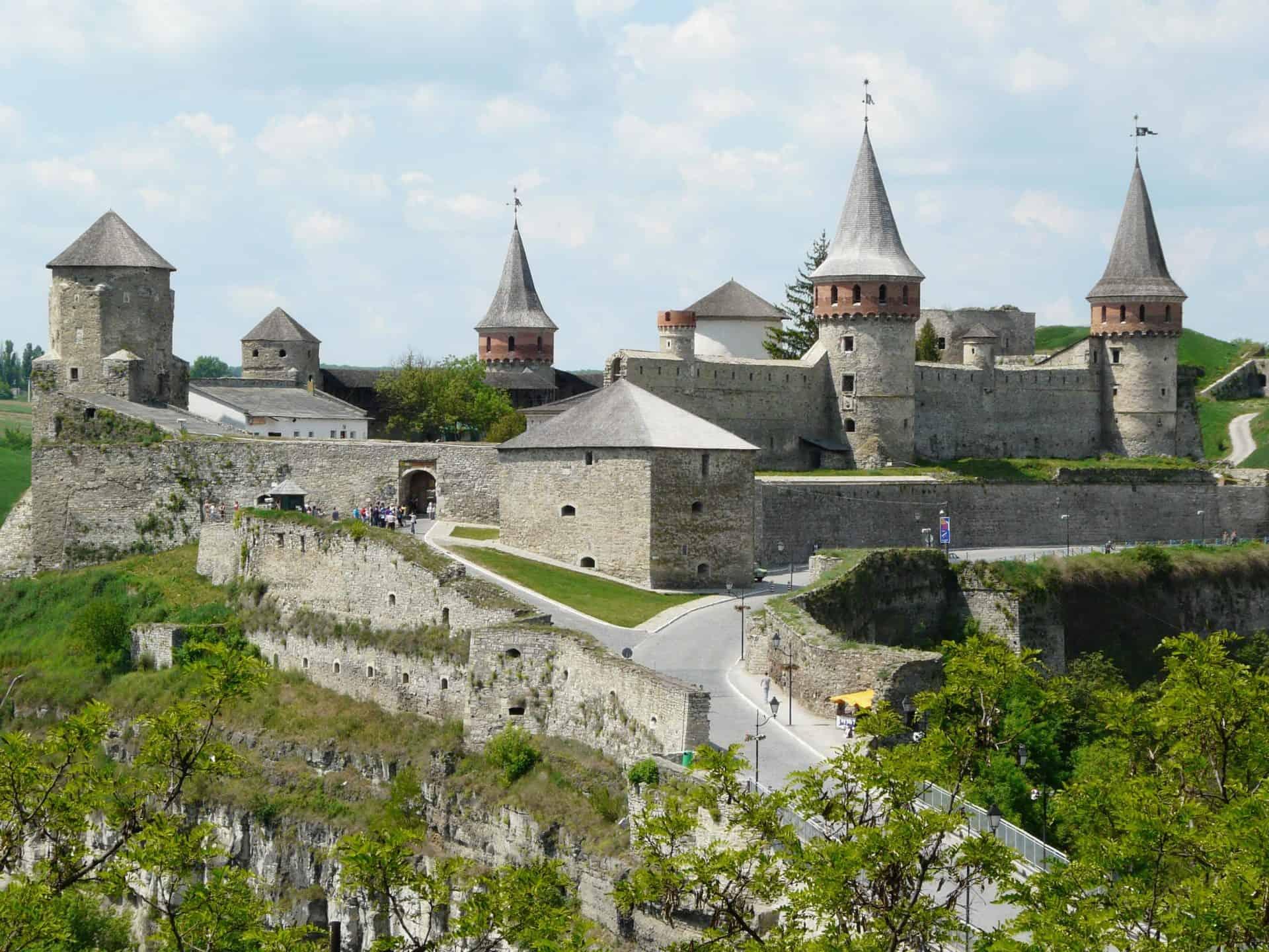 Ukraine Driving Guide: Road Rules & Advice